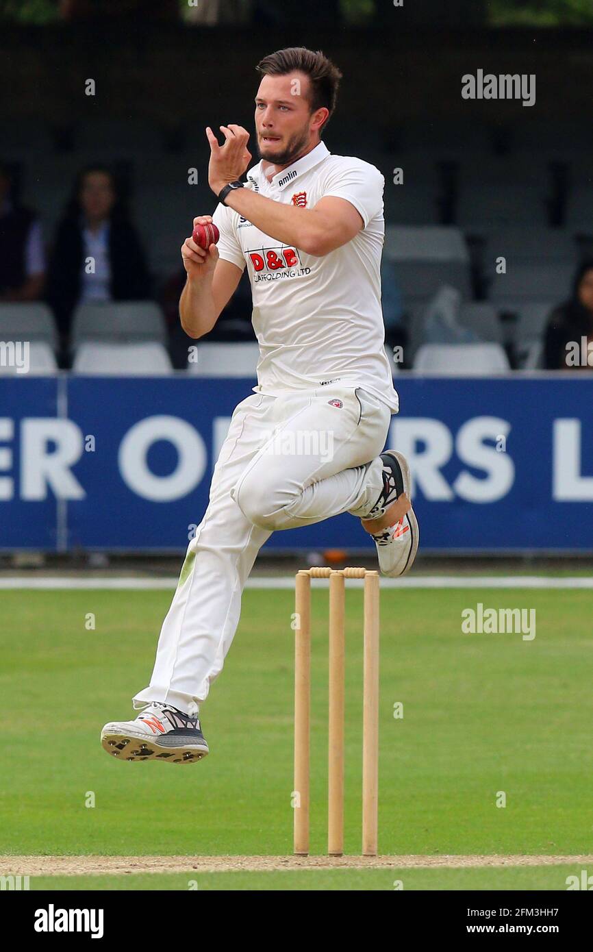 Tom Moore in bowling action for Essex during Essex CCC vs Sri Lanka ...
