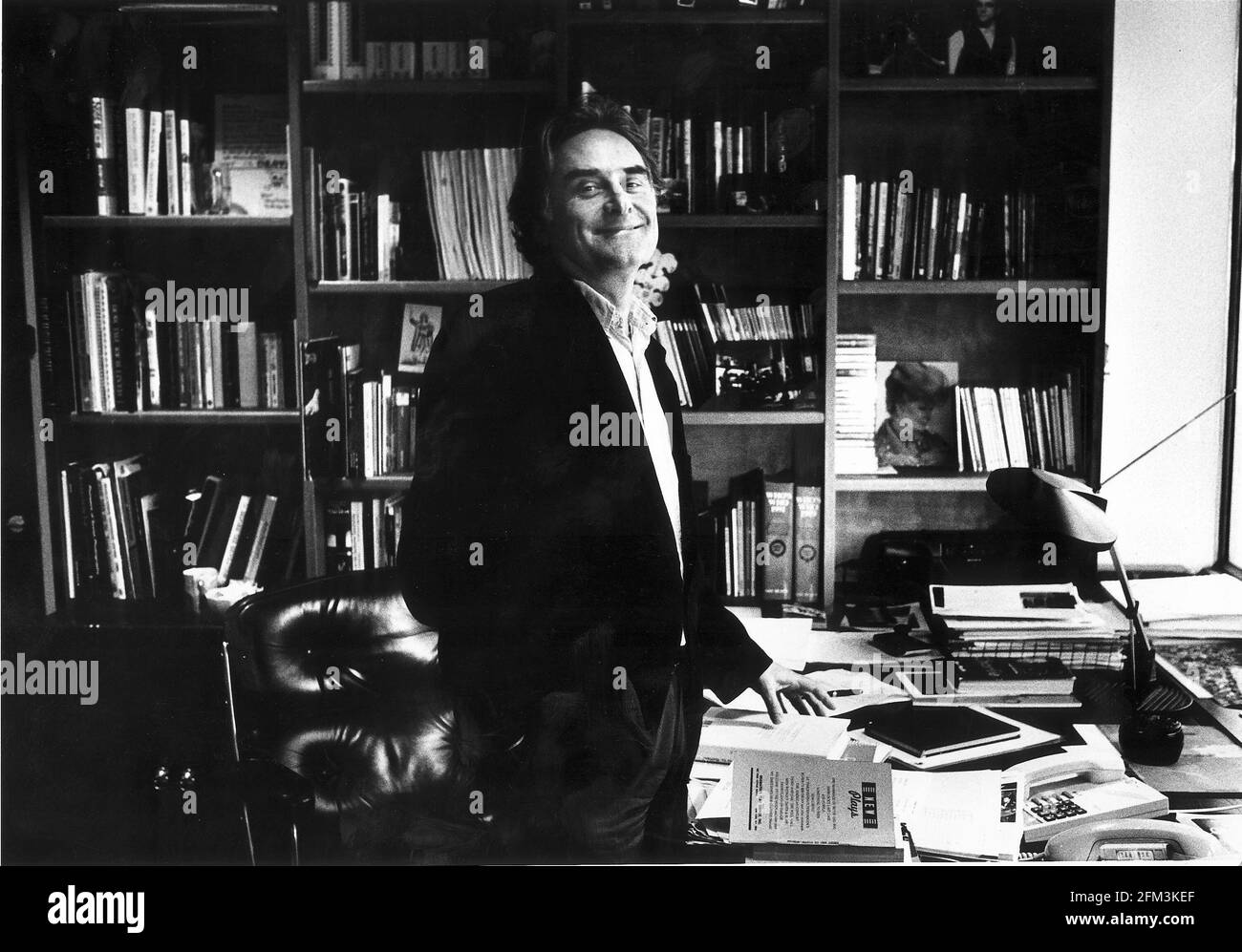 Richard eyre national theatre hi-res stock photography and images - Alamy