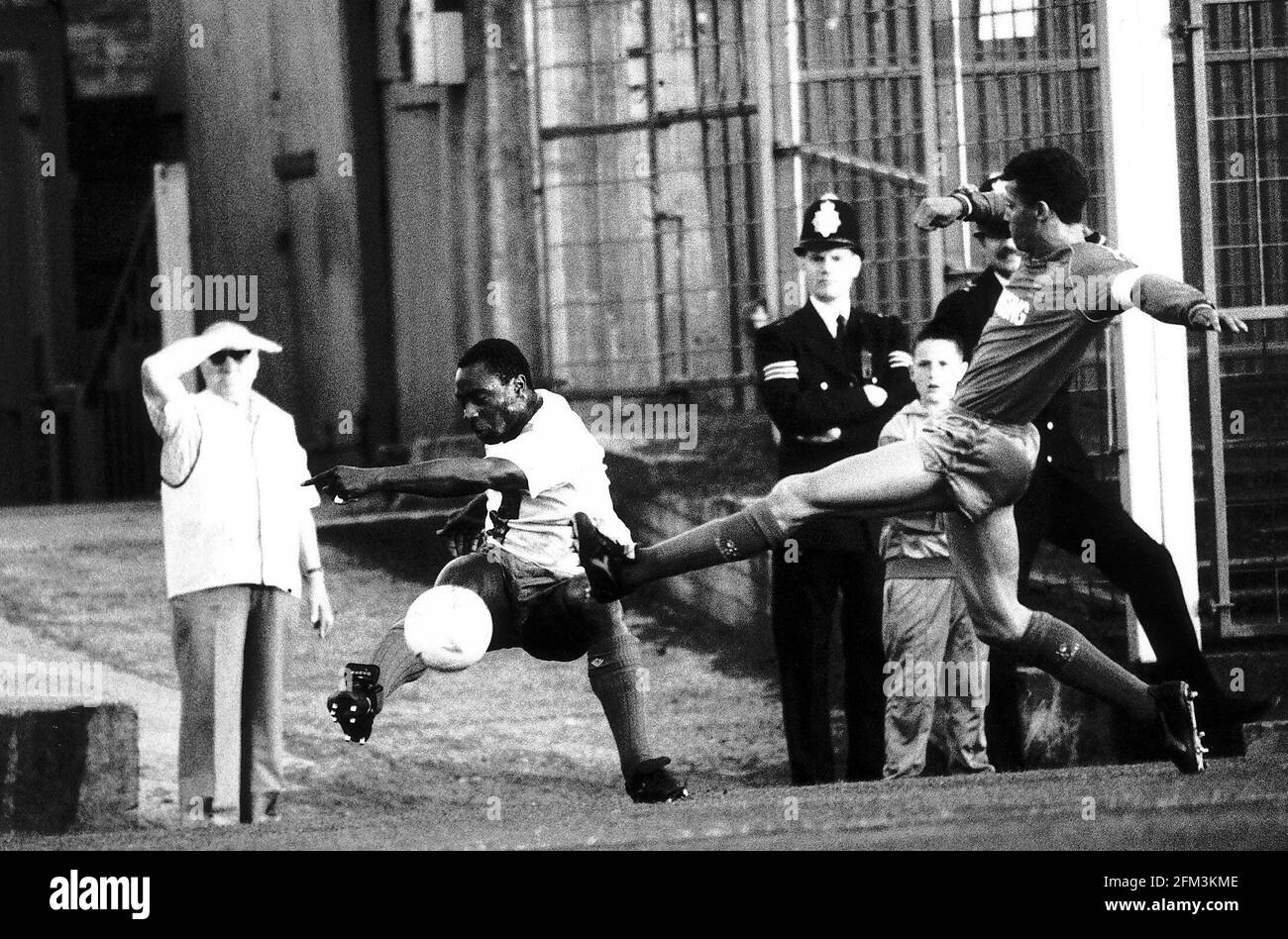 Wimbledon v Crystal Palace Division 1 FootballGarry Thompson of Palace ...