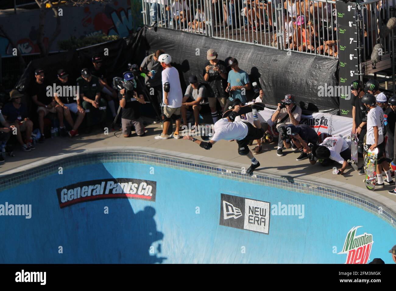BONDI, AUSTRALIA - Feb 21, 2016: Well-known skateboarder Tony Hawk ...