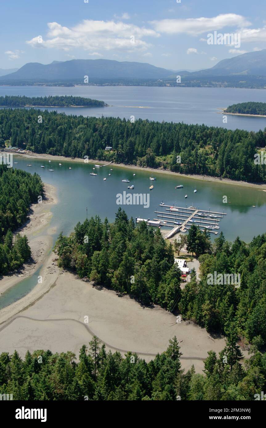 Thetis island marina hi-res stock photography and images - Alamy