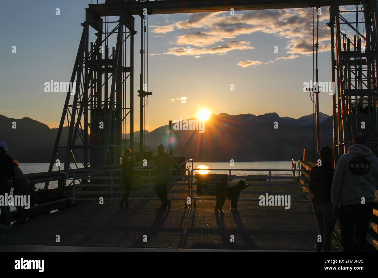 Industrial loading dock hi-res stock photography and images - Alamy