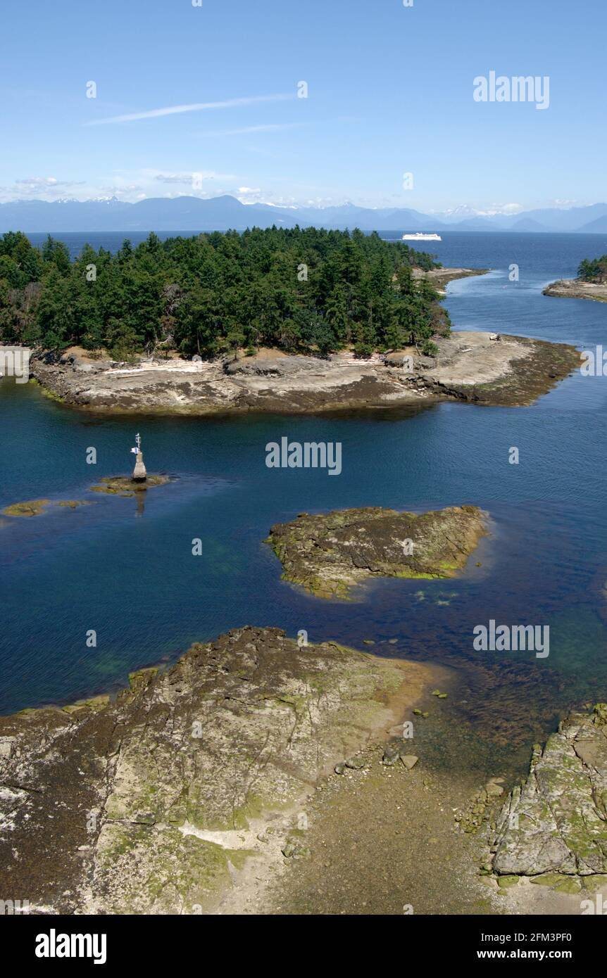 Aerial photograph of Vancouver Island and the Southern Gulf Islands ...