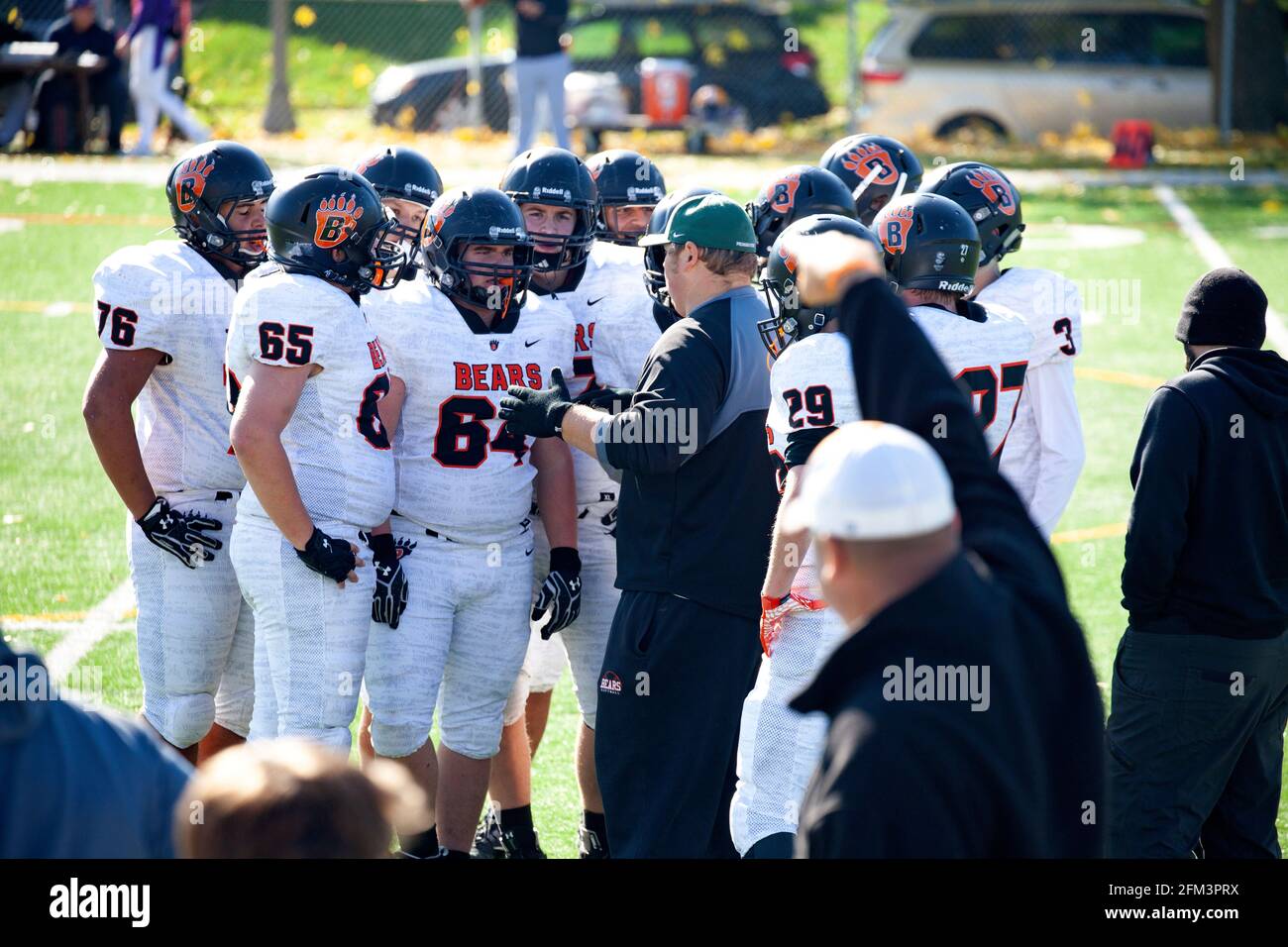 Team gesturing hi-res stock photography and images - Alamy