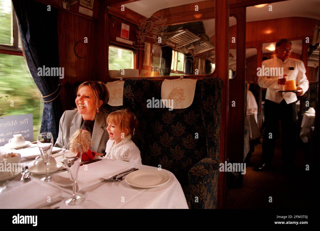 Sally Tomsett actress August 1999with daughter Charlie aged three ...