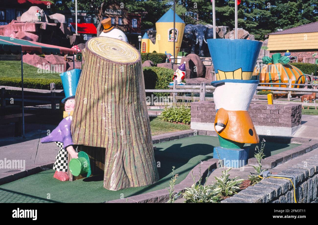 2000s miniature golf hi-res stock photography and images - Alamy
