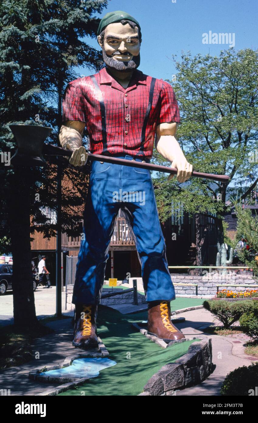 Canada Paul Bunyan - Around the World in 18 Holes - Lake George - New ...