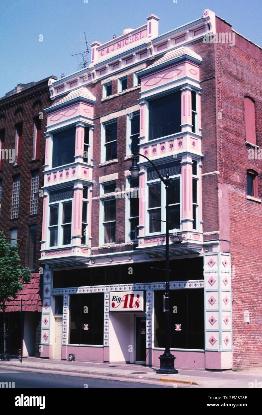 U s towns early 2000s hi-res stock photography and images - Alamy