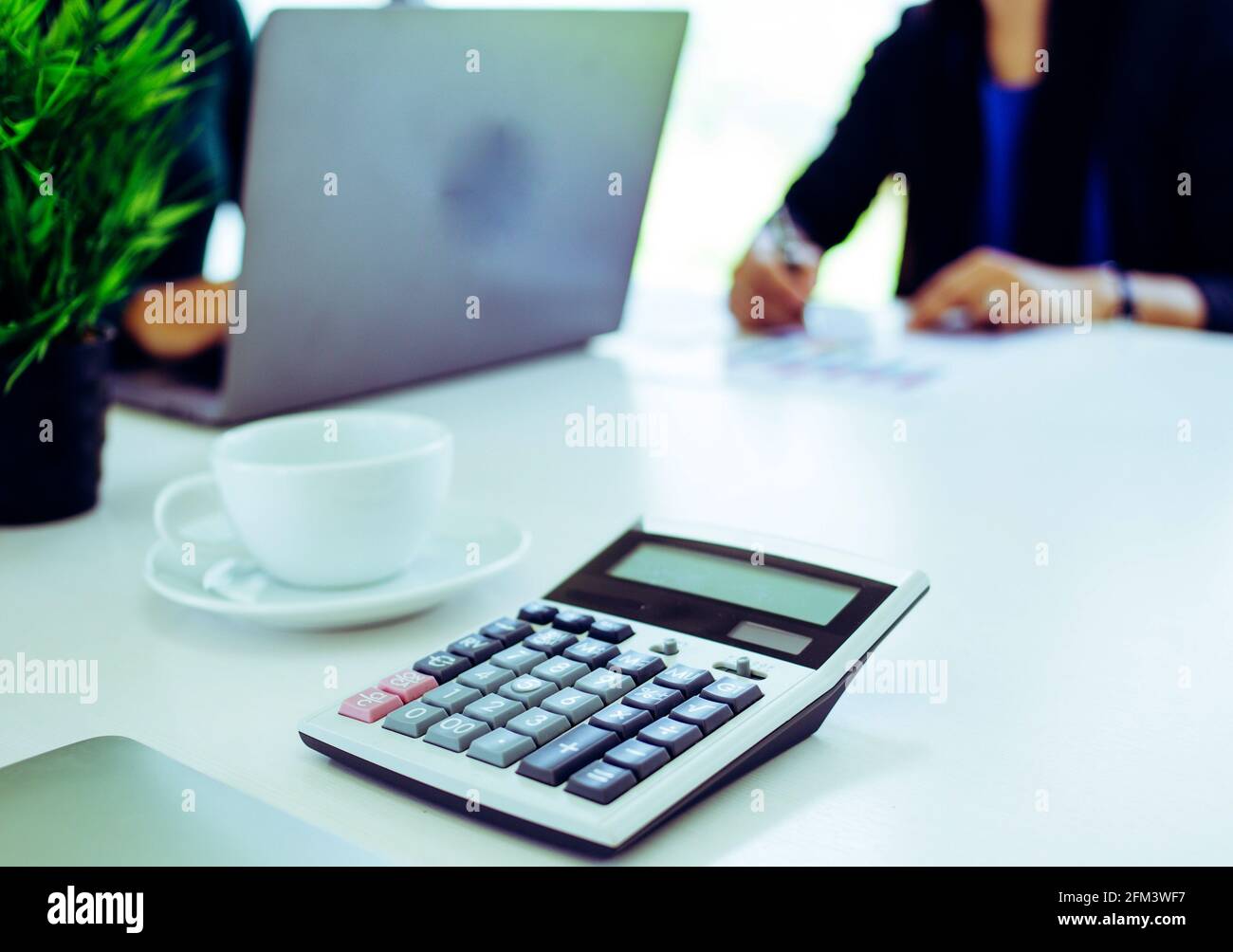 Business analysts High Resolution Stock Photography and Images - Alamy