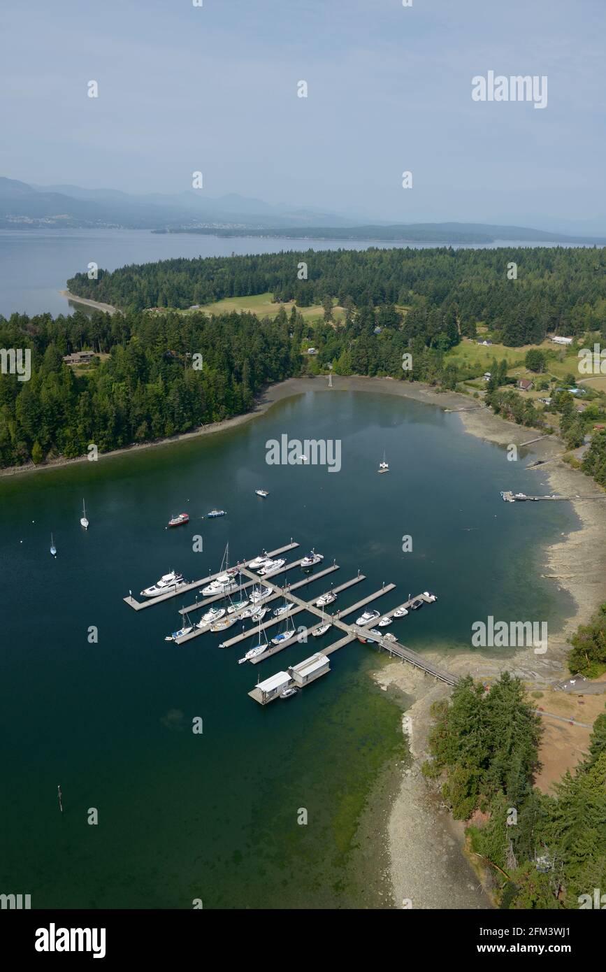 Thetis island marina hi-res stock photography and images - Alamy