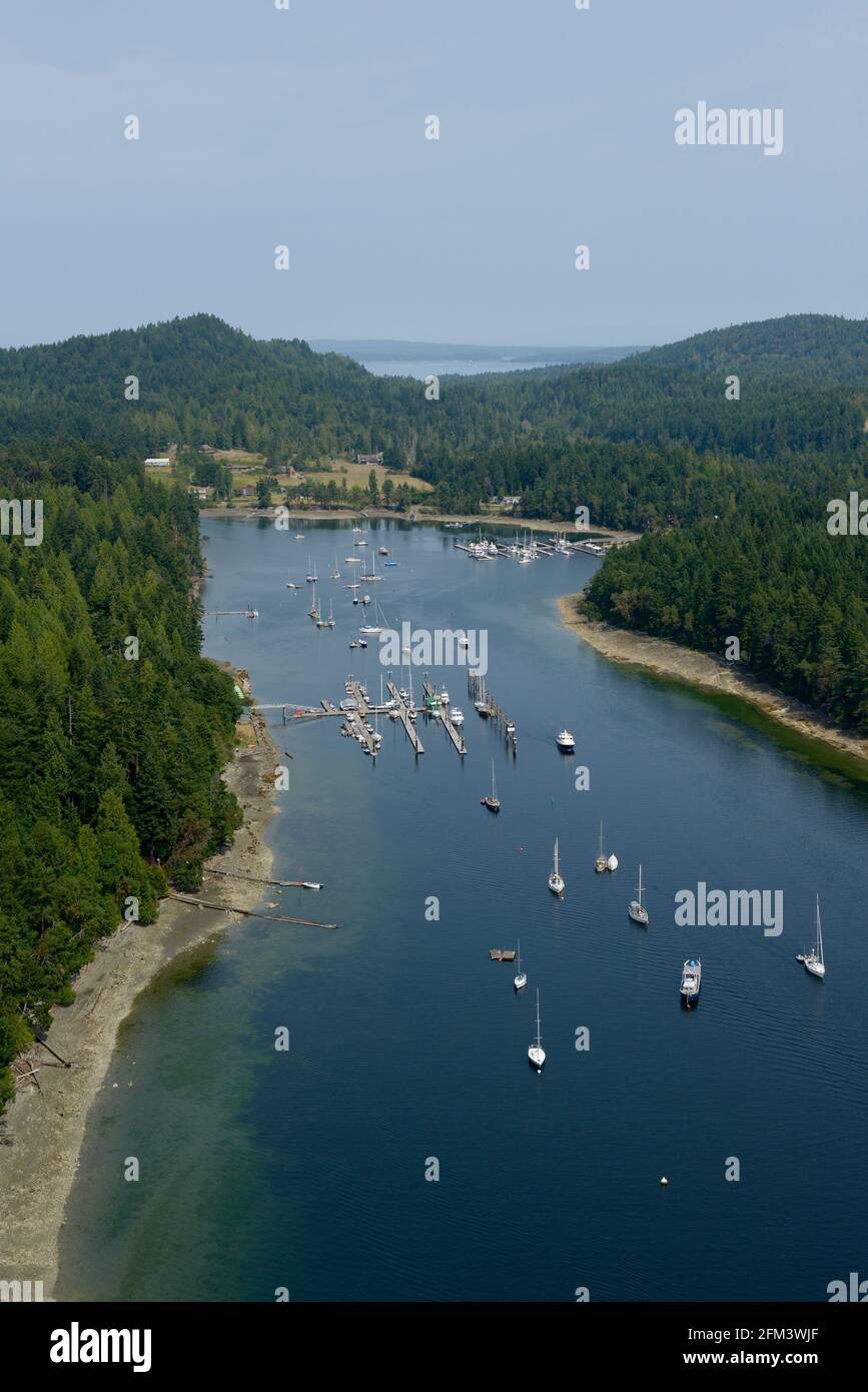 Thetis island marina hi-res stock photography and images - Alamy
