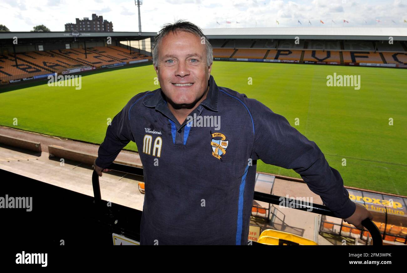 21 8 2010 hi-res stock photography and images - Alamy