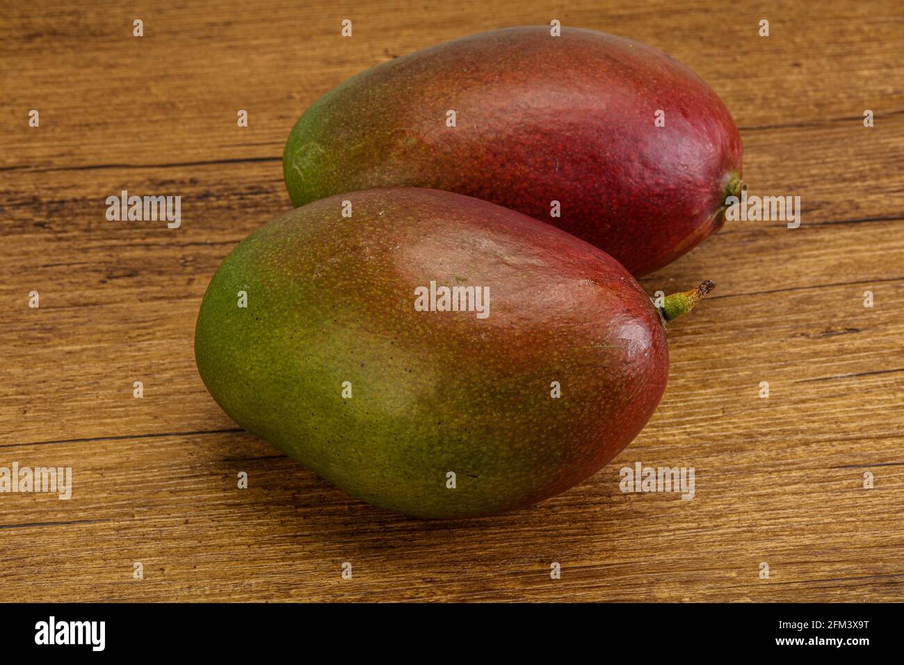 Sweet ripe tropical green mango fruit Stock Photo - Alamy