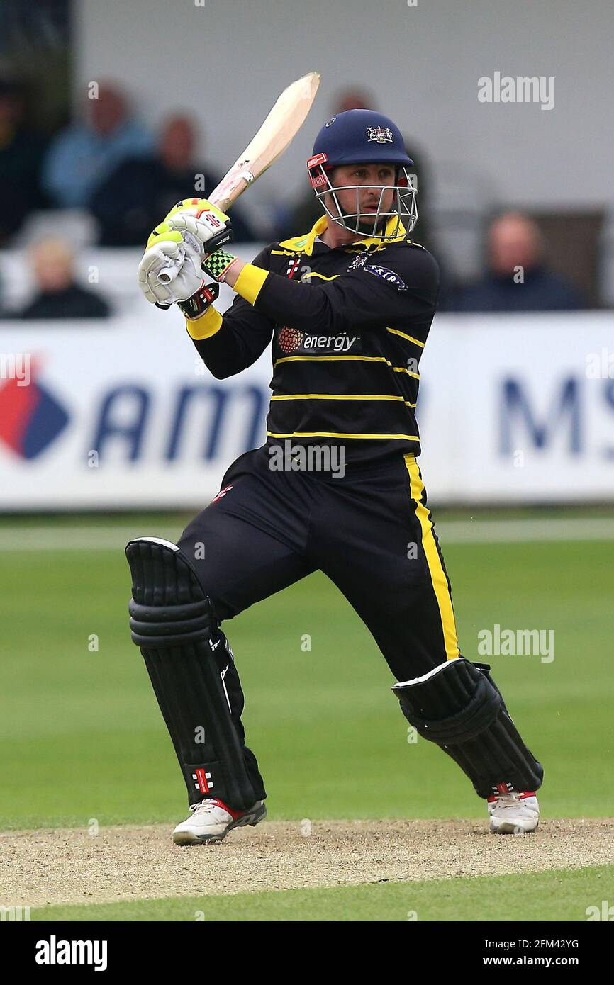 Phil Mustard in batting action for Gloucestershire during Essex Eagles ...