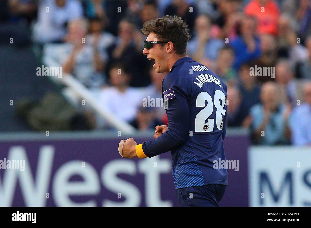 Cricket tom alsop hi-res stock photography and images - Alamy