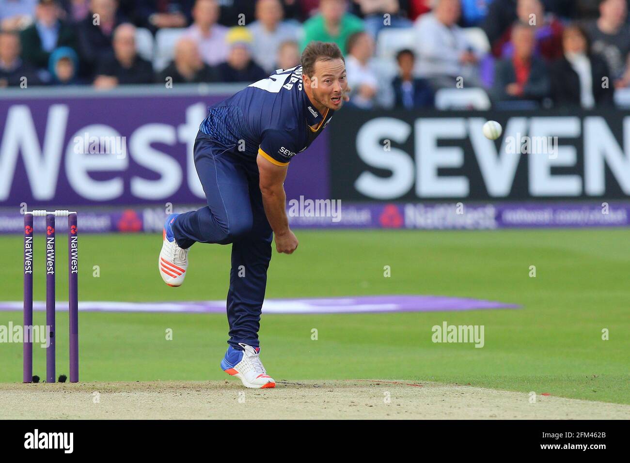Graham Napier in bowling action for Essex during Essex Eagles vs Surrey ...