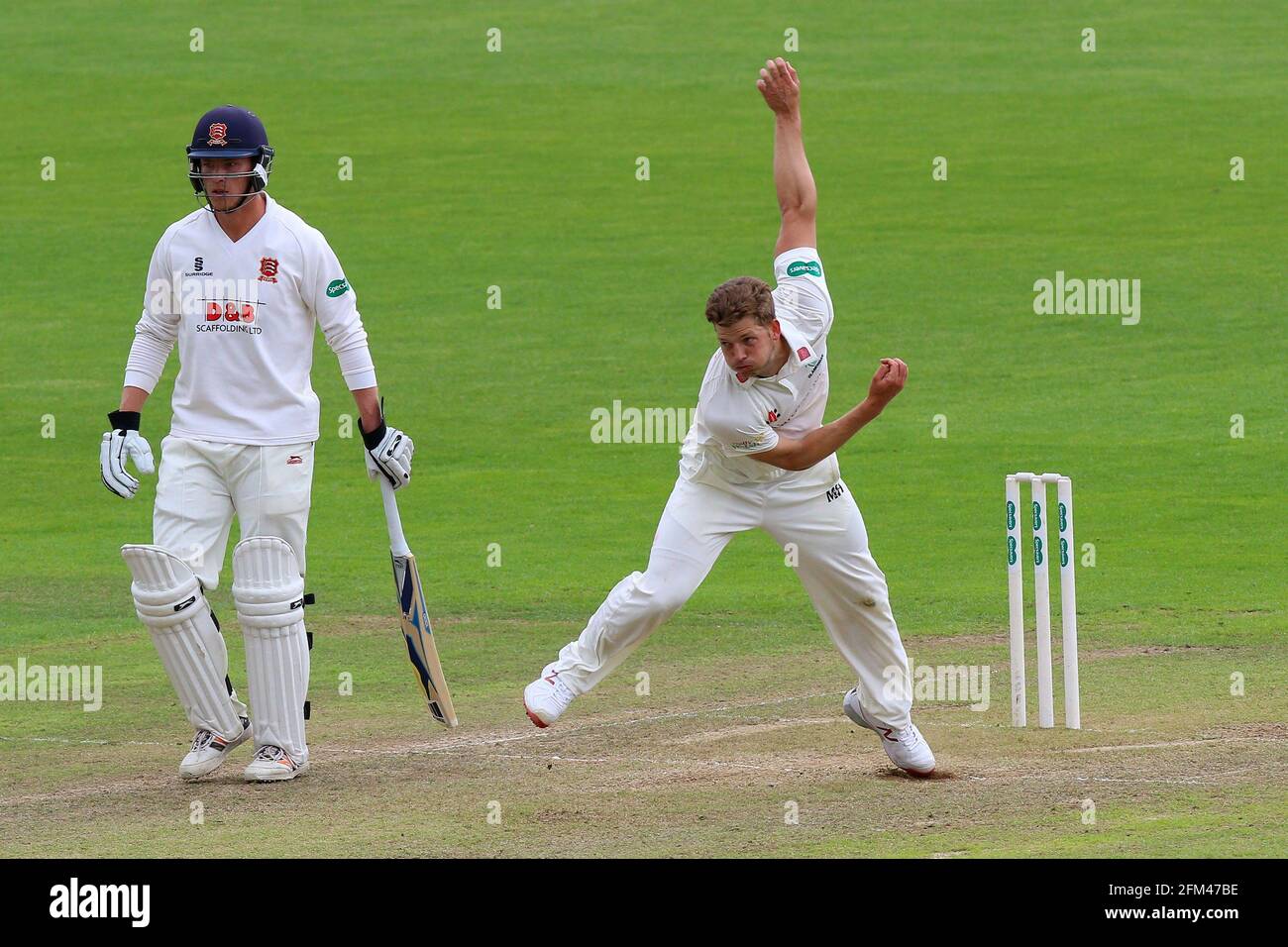 Craig Meschede in bowling action for Glamorgan during Glamorgan CCC vs ...