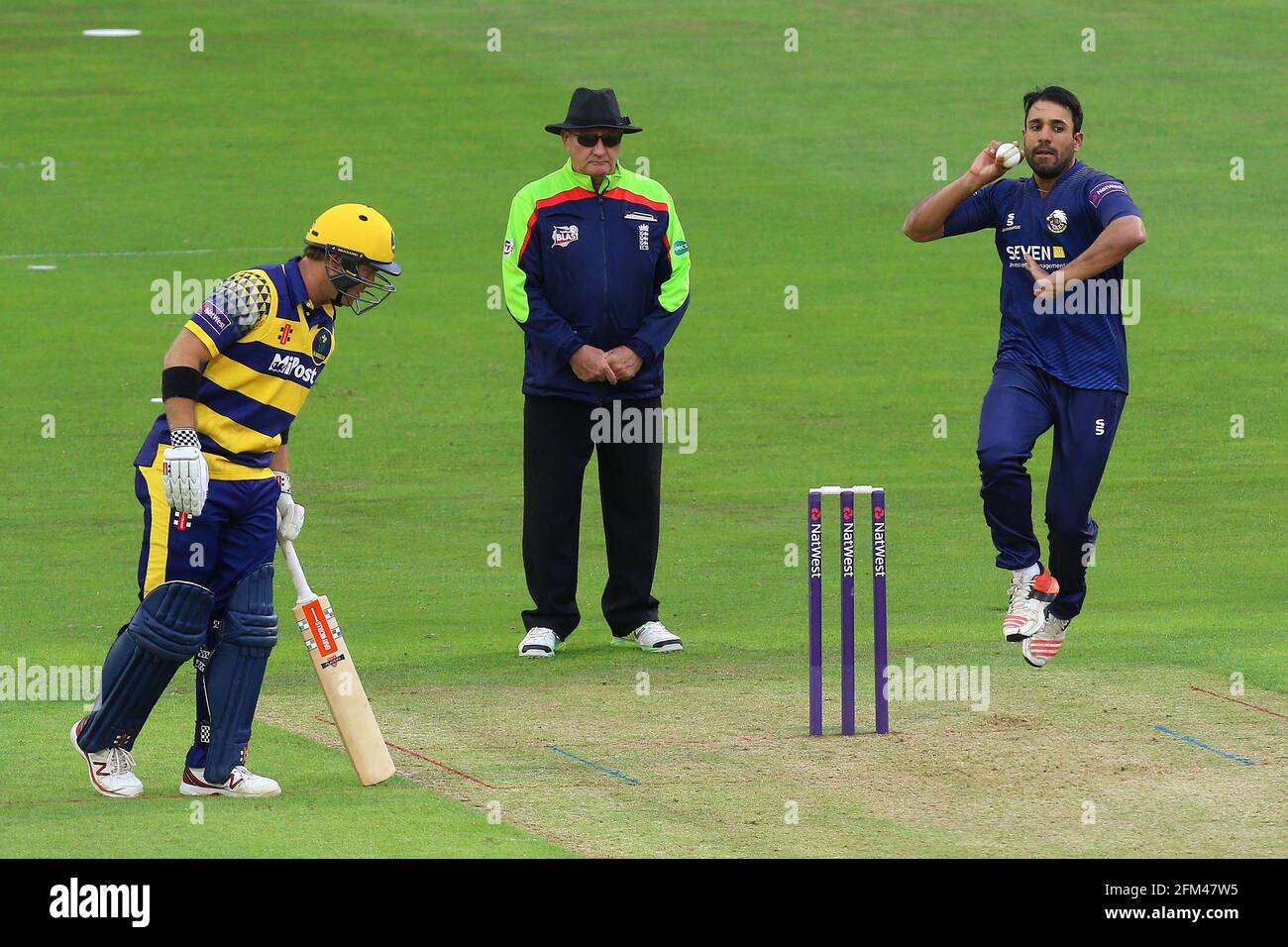 Ravi Bopara in bowling action for Essex during Glamorgan vs Essex ...