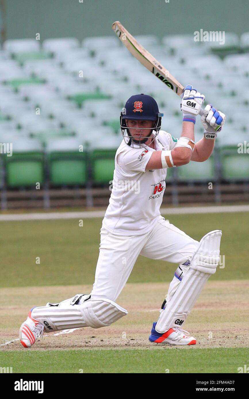 Callum Taylor hits four runs for Essex during Kent CCC vs Essex CCC ...