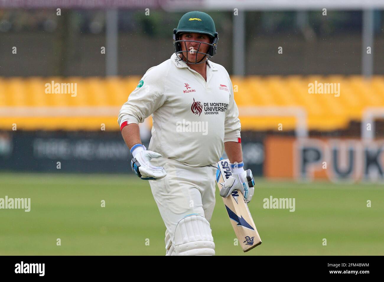 Mark cosgrove cricketer hi-res stock photography and images - Alamy