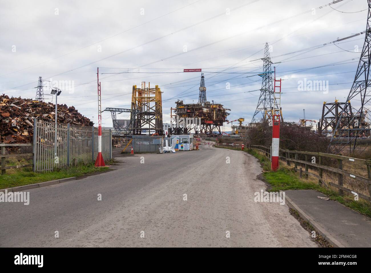 Brent oil platforms hi-res stock photography and images - Alamy