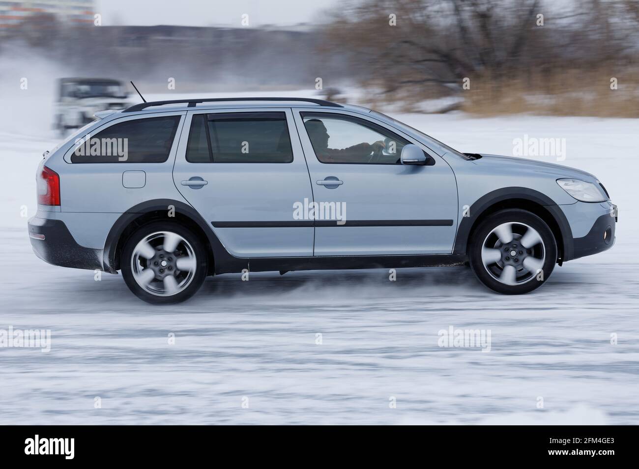 Car frozen russia hi-res stock photography and images - Alamy
