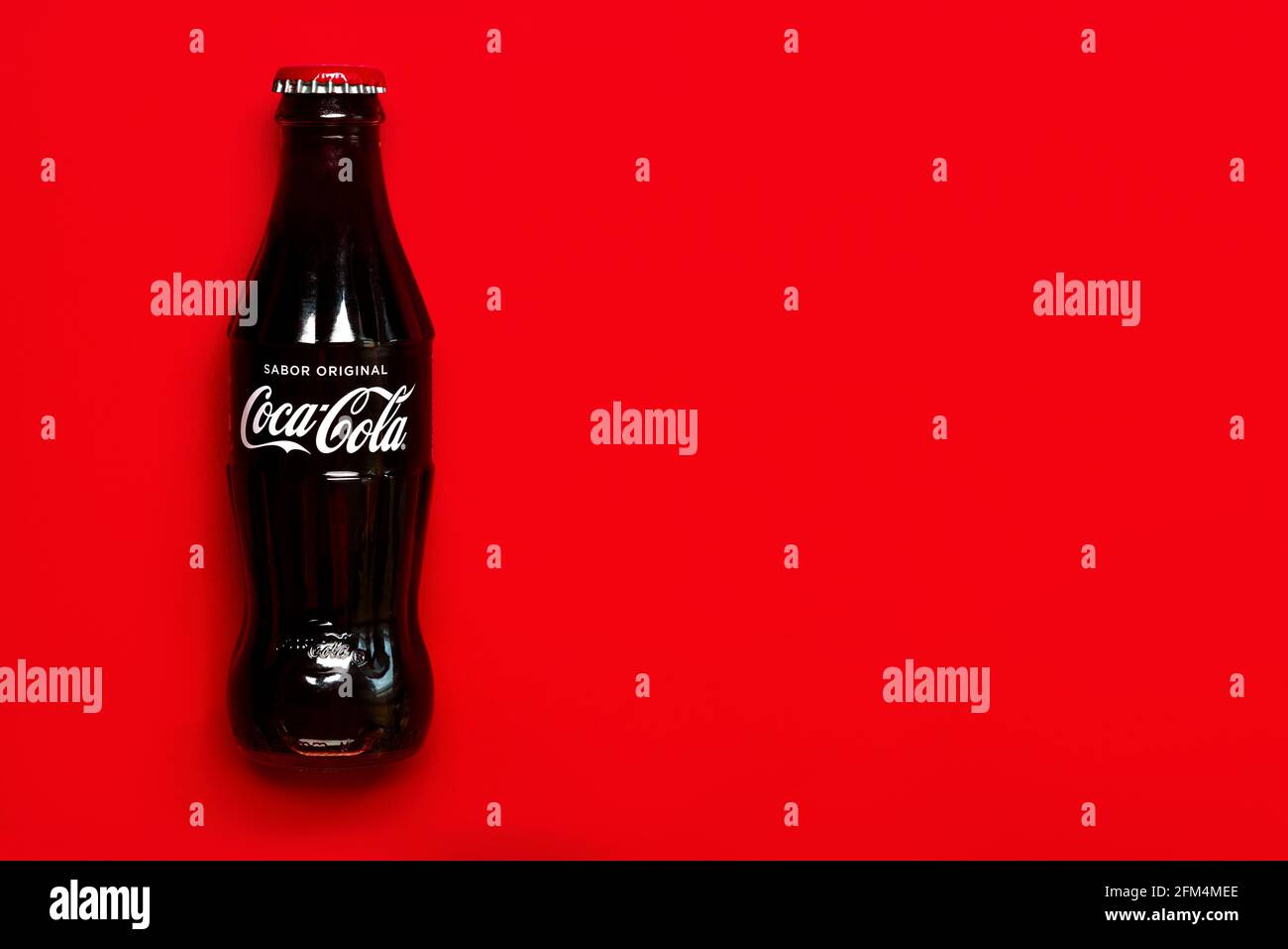 Classic cola bottle hi-res stock photography and images - Alamy