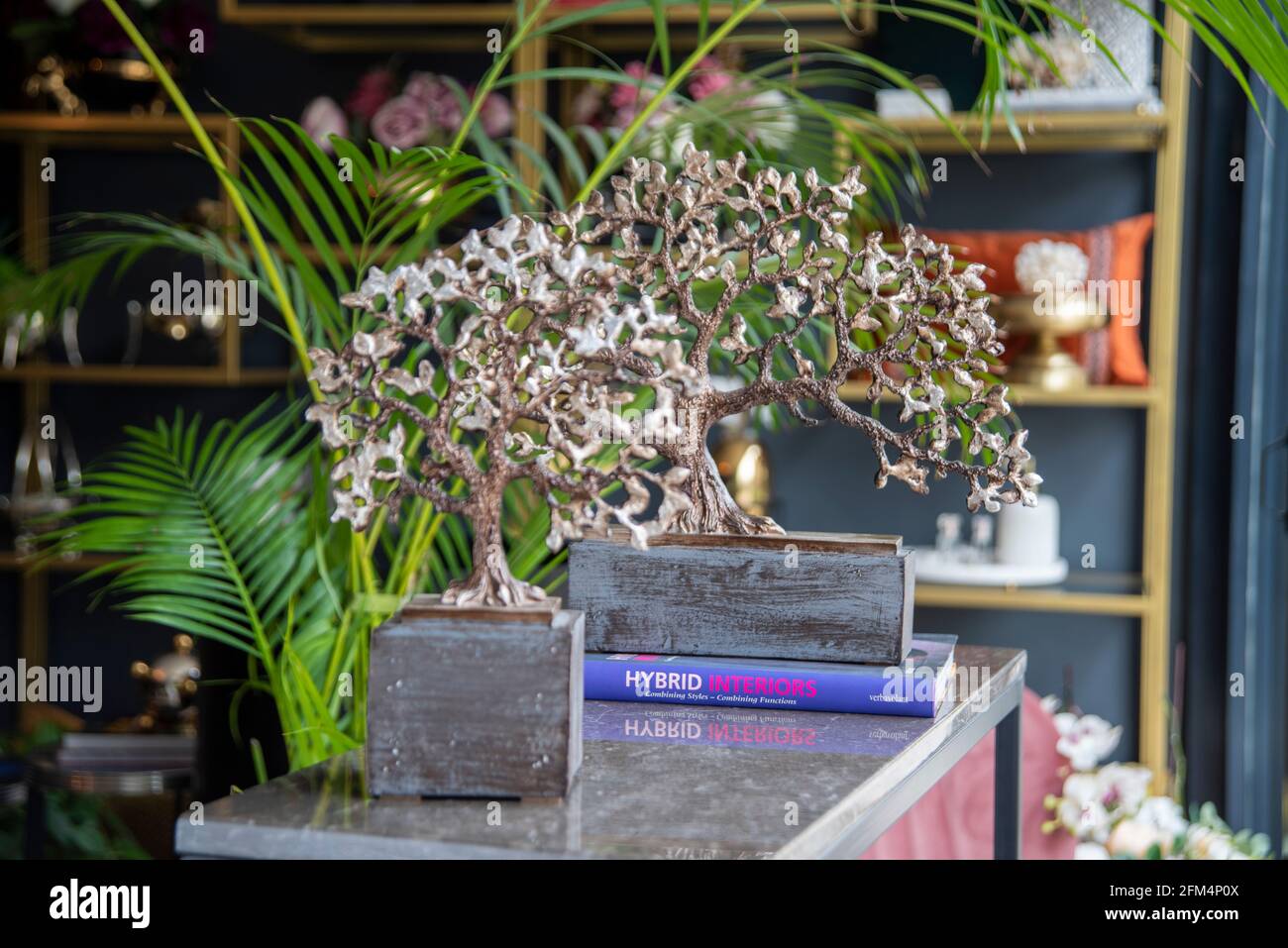 Decorative garden objects hi-res stock photography and images - Alamy