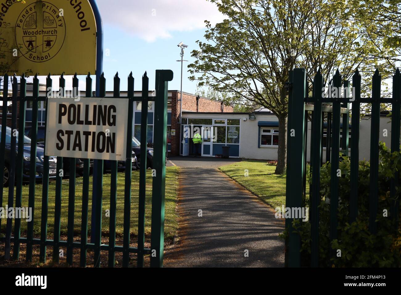 Polling station polling stations hi-res stock photography and images ...