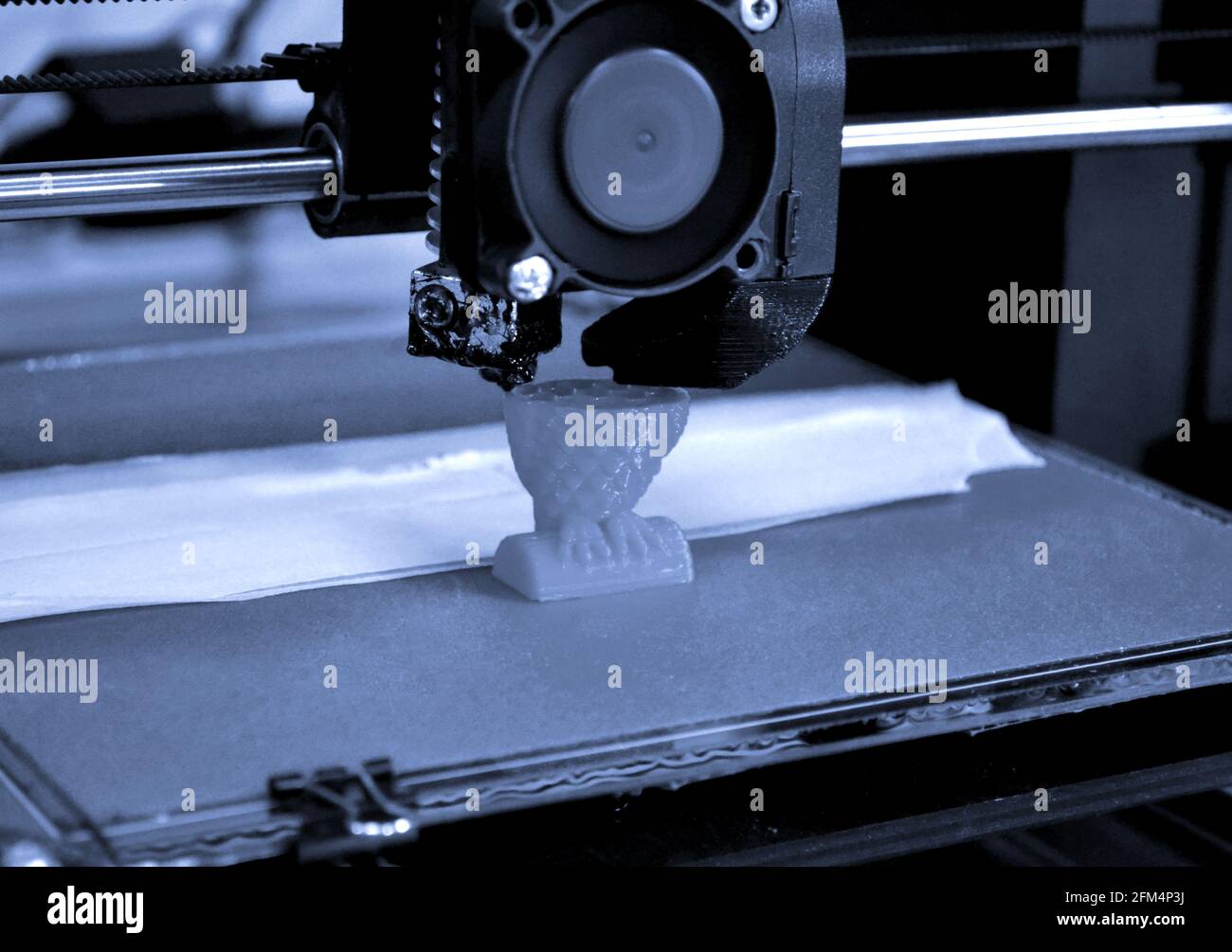 Modern 3D printer printing figure close-up. Automatic three dimensional Stock Photo - Alamy