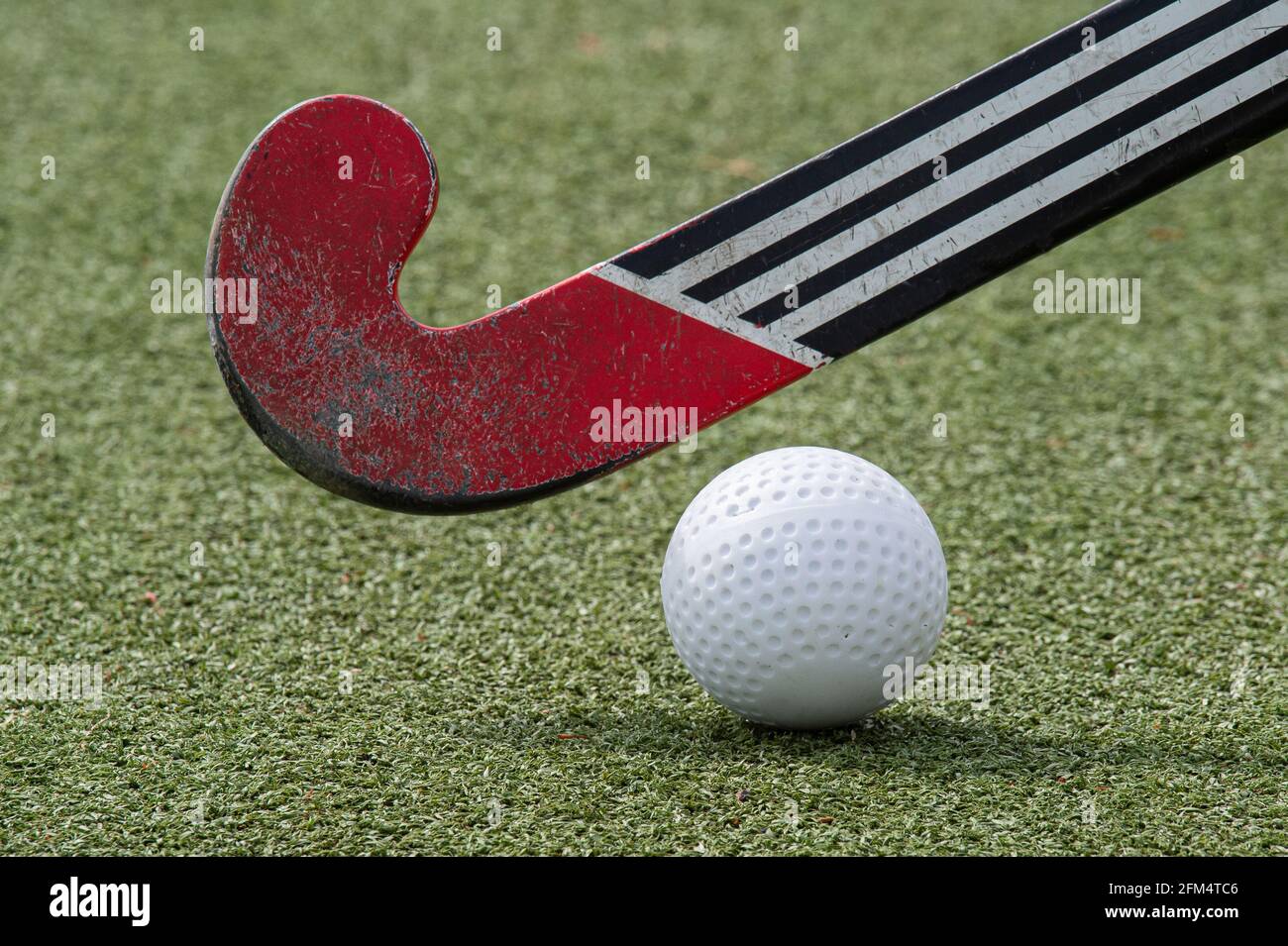 Hockey passing hi-res stock photography and images - Alamy