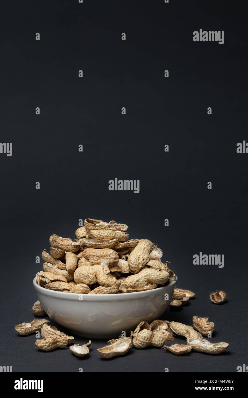 Peanut shells hi-res stock photography and images - Alamy