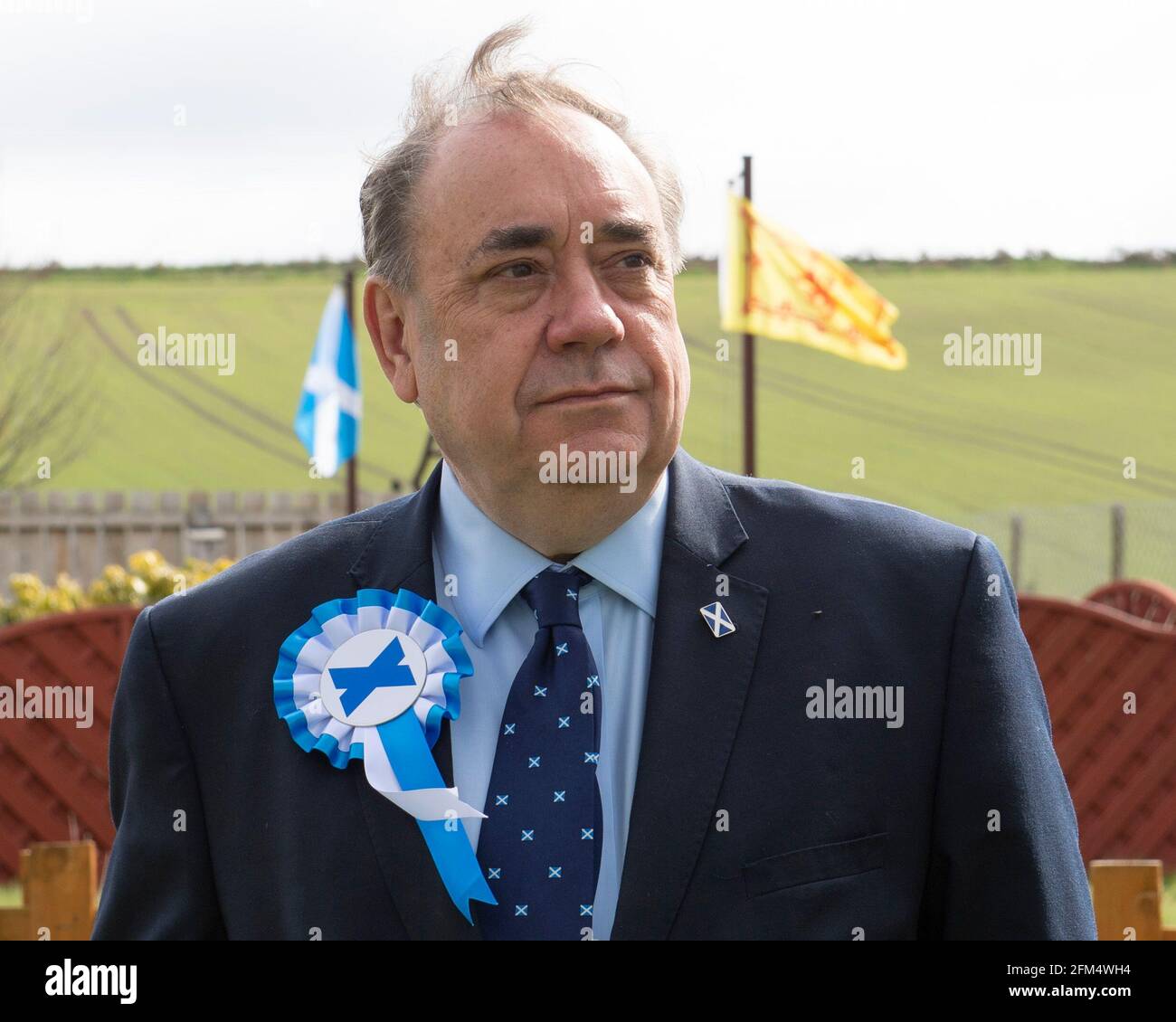 Alex salmond with lion rampart flag hi-res stock photography and images ...