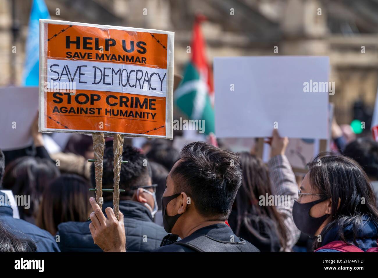 Myanmar protest hi-res stock photography and images - Alamy