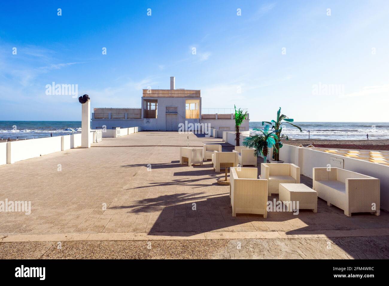 Lido beach resort hi-res stock photography and images - Alamy