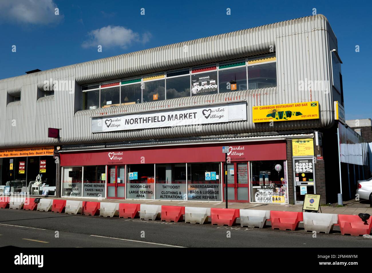 Suburb building hi-res stock photography and images - Alamy