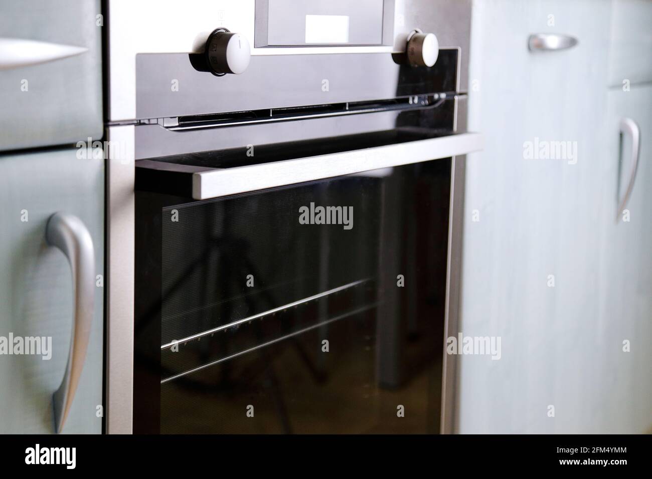 Partial grill hi-res stock photography and images - Alamy