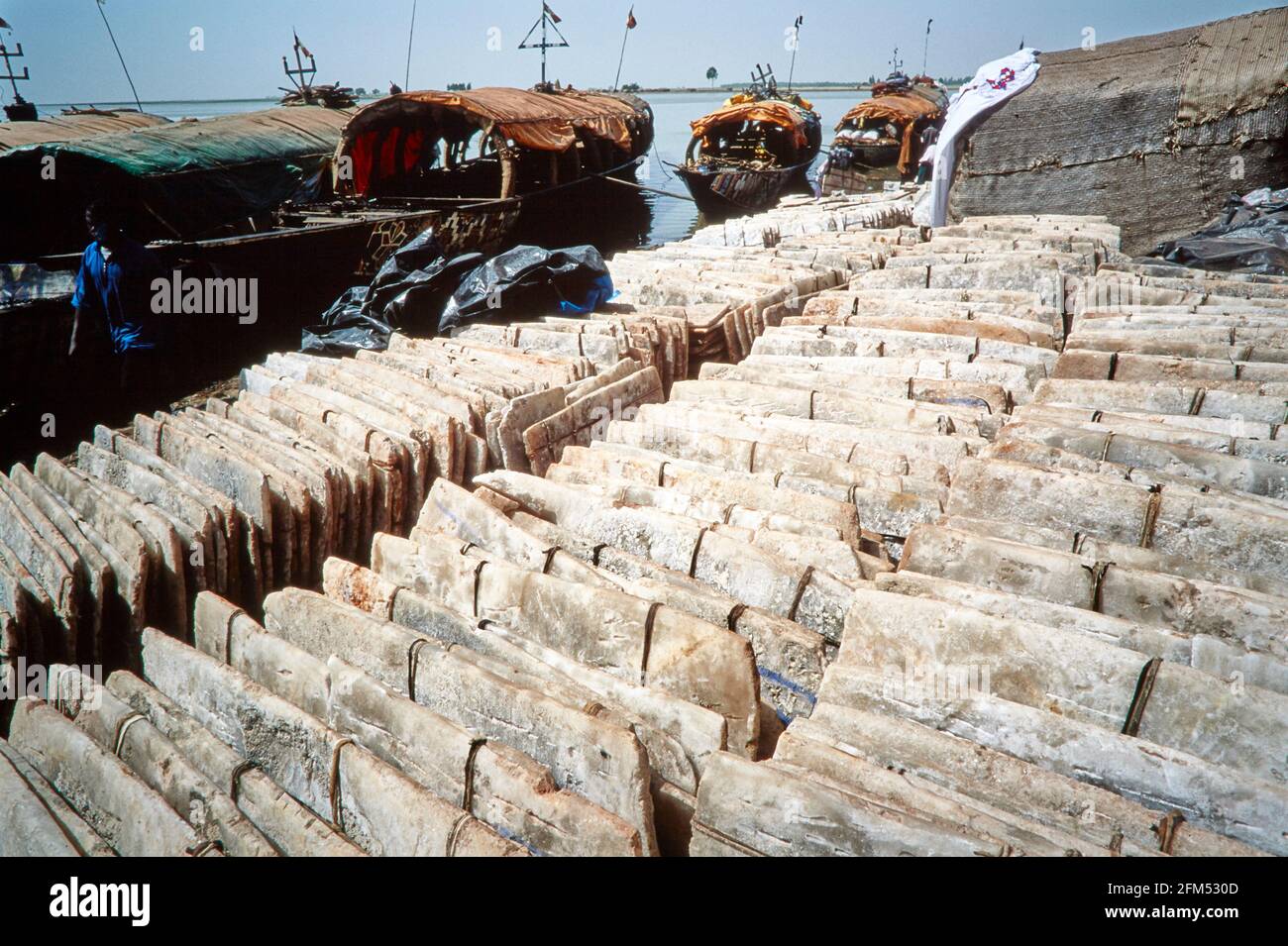 Sahara desert salt niger hi-res stock photography and images - Alamy