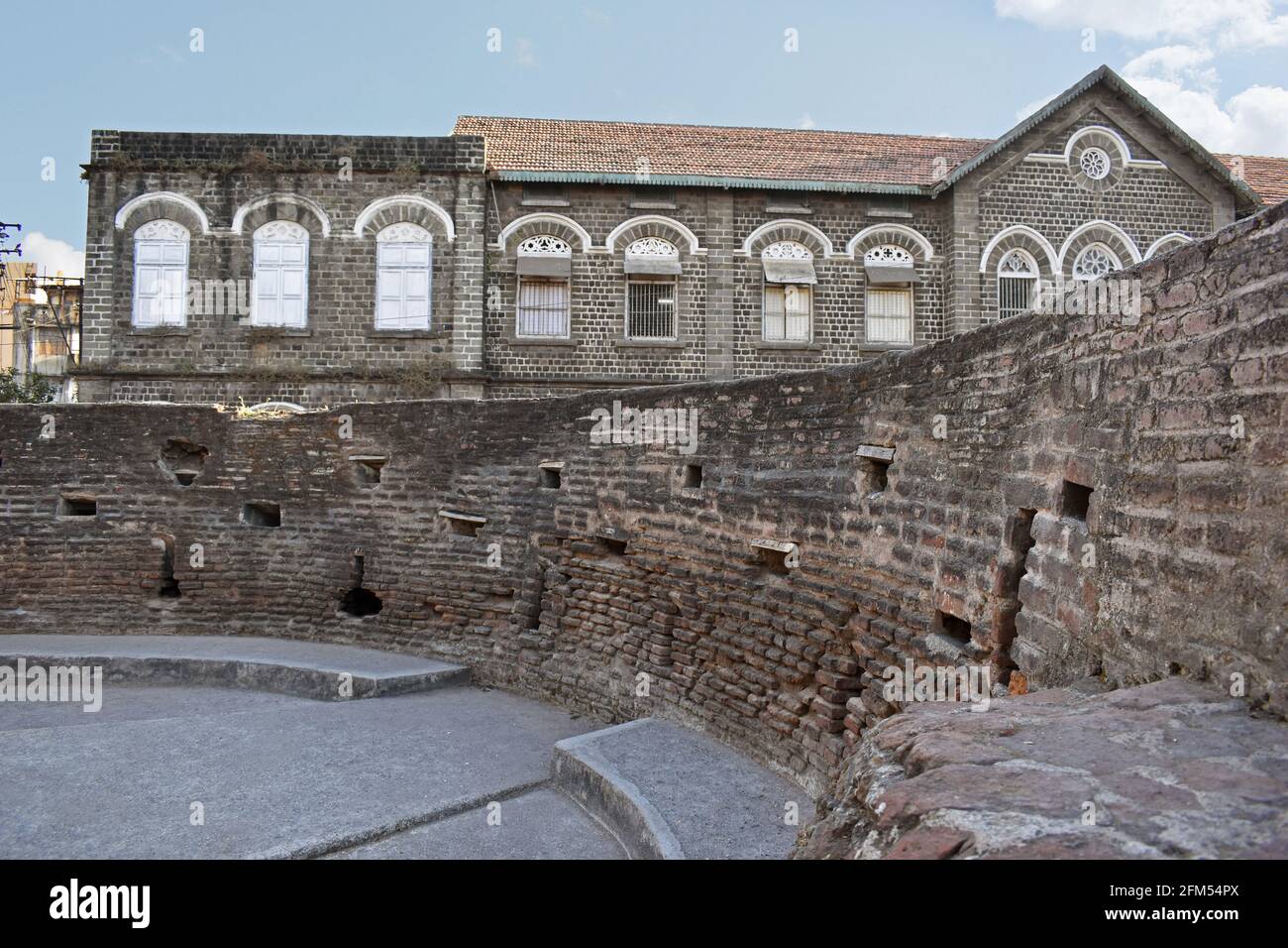 The ramparts, top floor, and passages along the walls - view Nana Wada ...