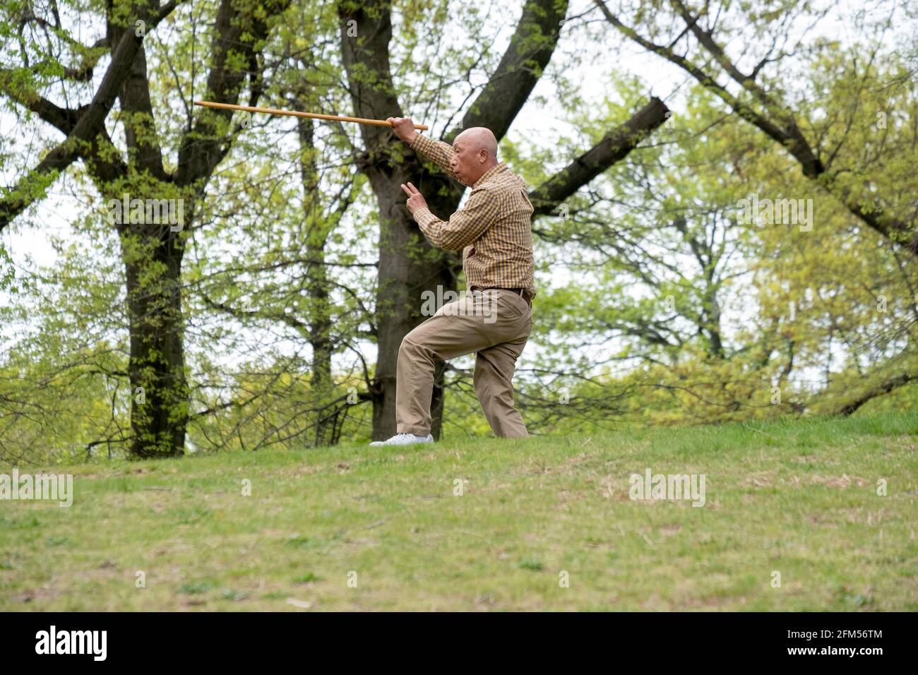 Older man in nature hi-res stock photography and images - Alamy