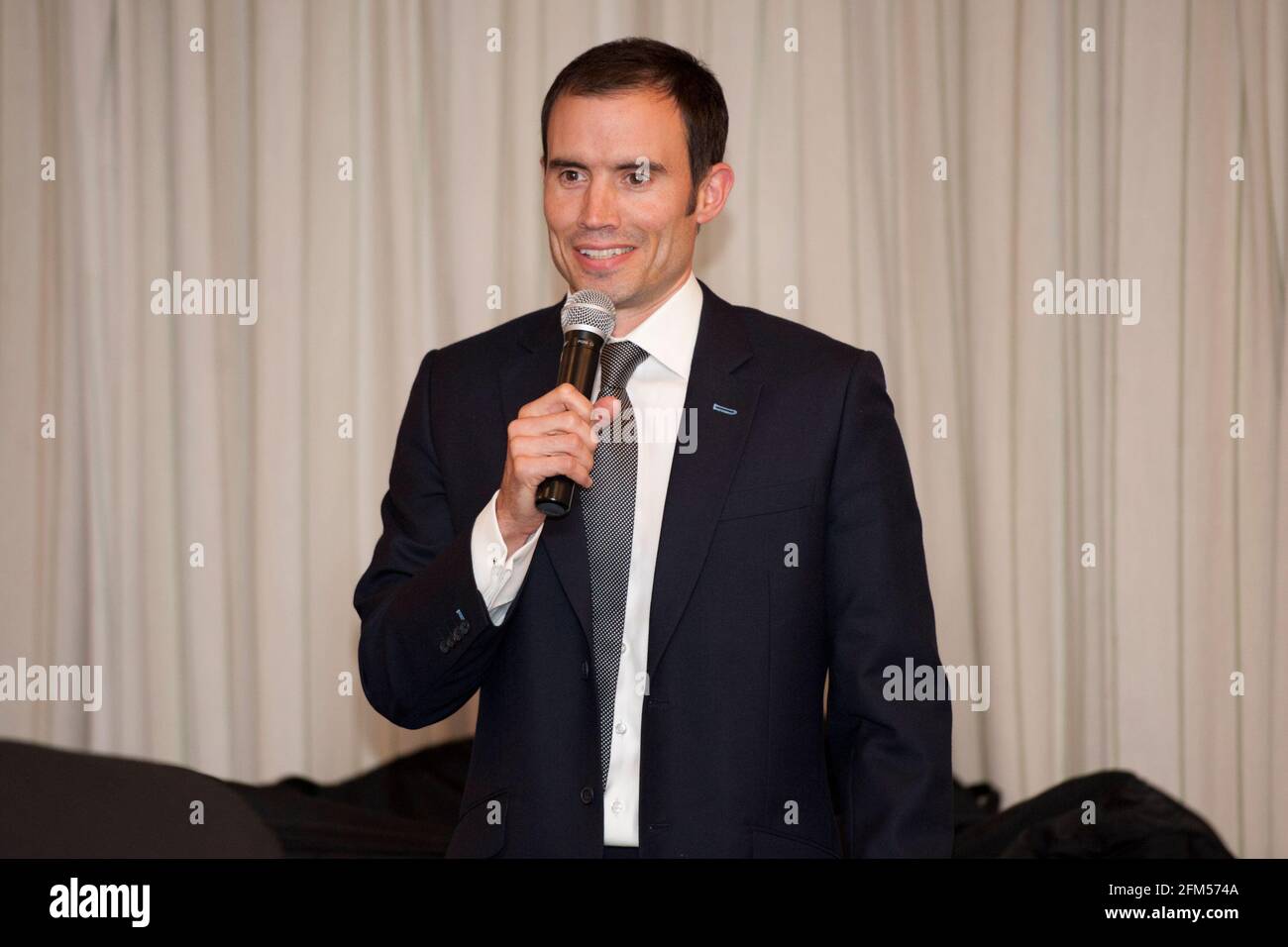 Broadcaster hi-res stock photography and images - Alamy