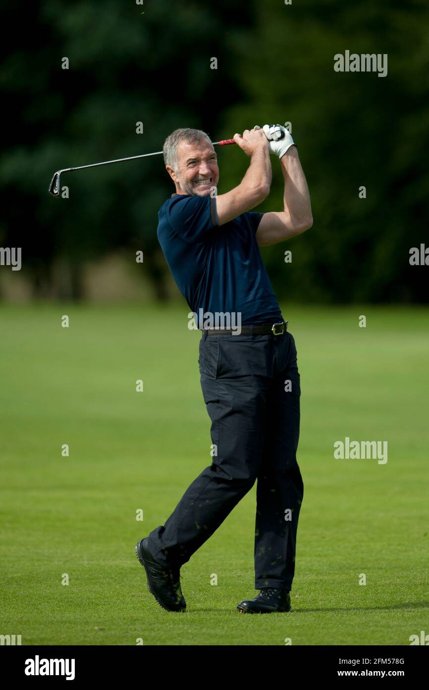Ex-footballer and TV commentator Graham Souness playing golf Stock ...