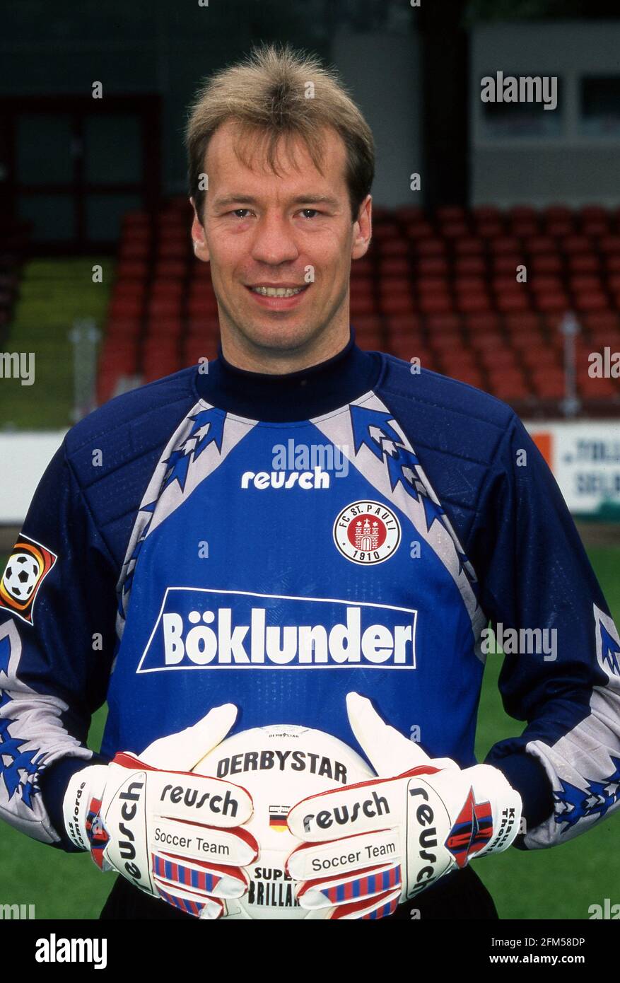 Hamburg, Deutschland. 06th May, 2021. firo Fuvuball, football, 1st ...