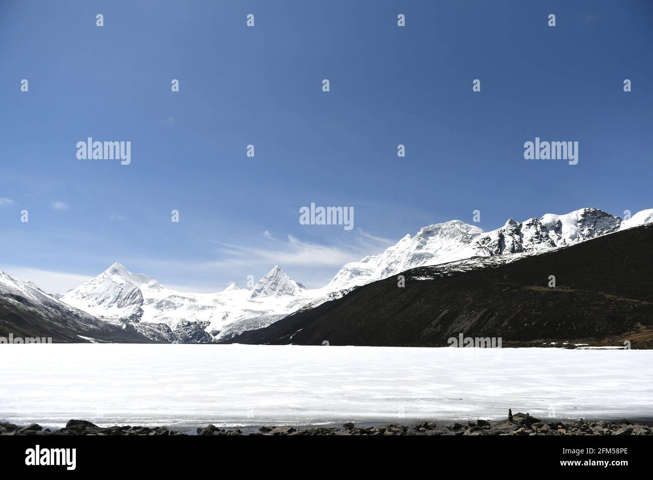 Biru tibet hi-res stock photography and images - Alamy
