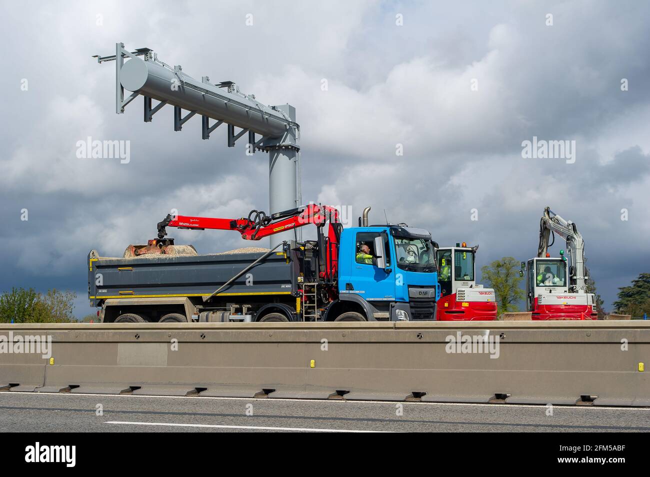 Dorney Reach, Buckinghamshire, UK. 6th May, 2021. A new gantry being ...