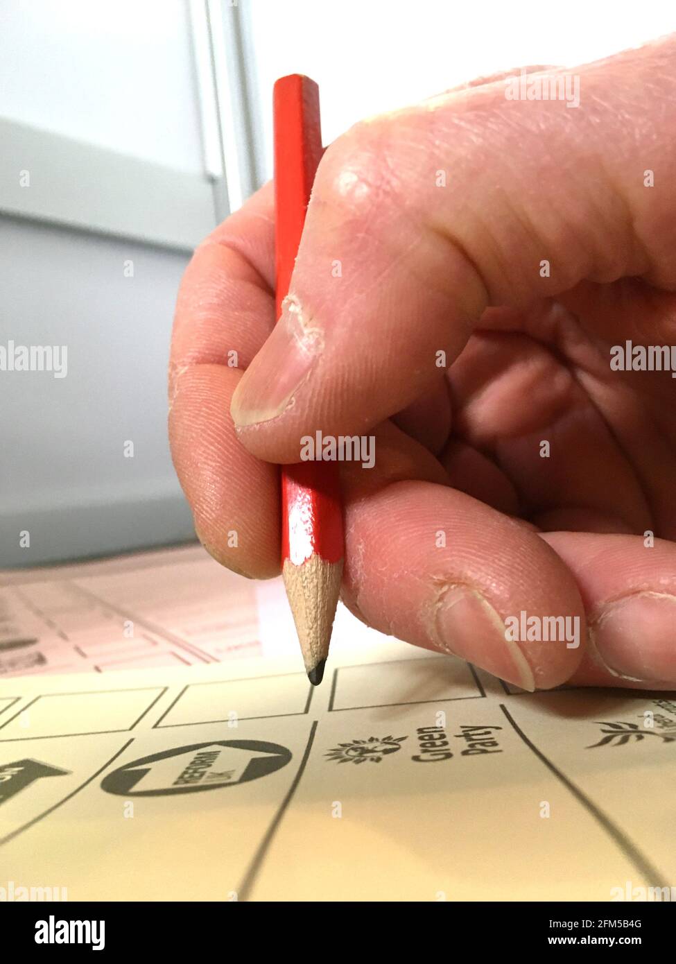 Postal vote ballot paper uk hi-res stock photography and images - Alamy