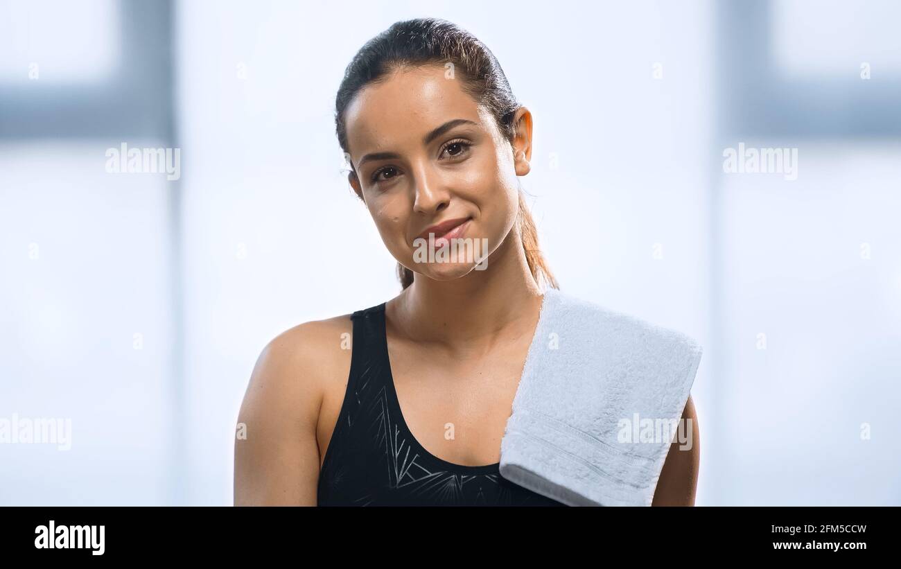 Woman sweaty gym hi-res stock photography and images - Alamy