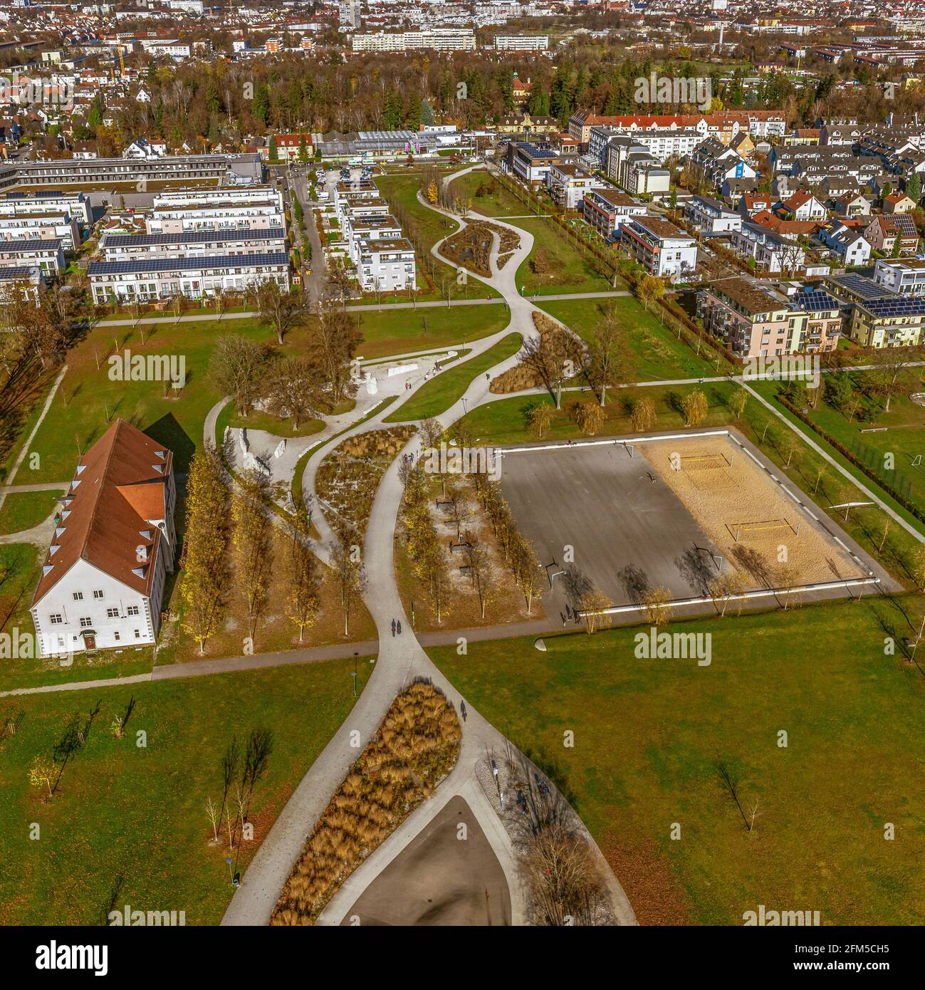 Aerial view to Sheridan Park in the western part of Augsburg Stock ...