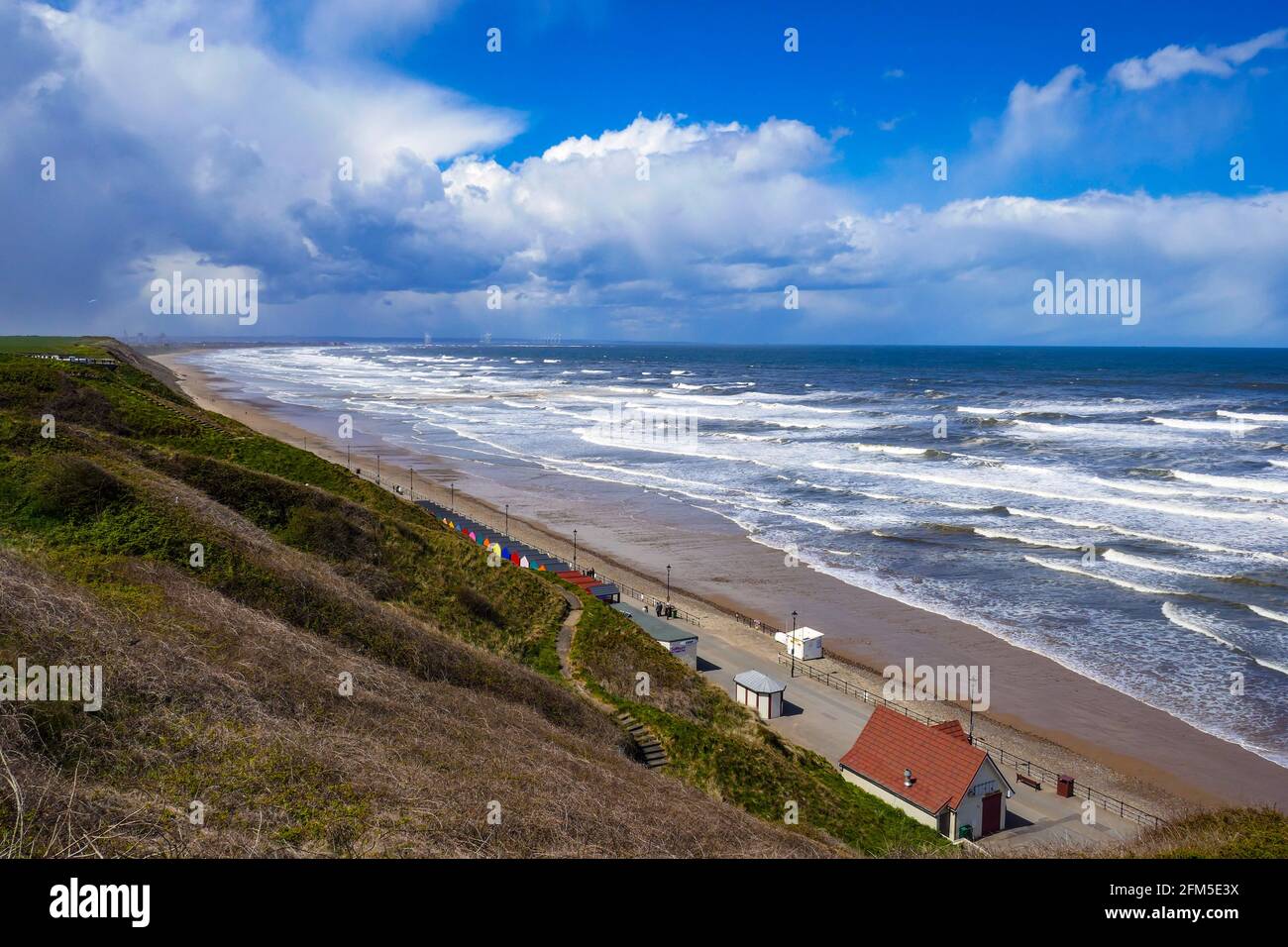 Redcar wind farm from Saltburn by the Sea, seaside resort, North ...