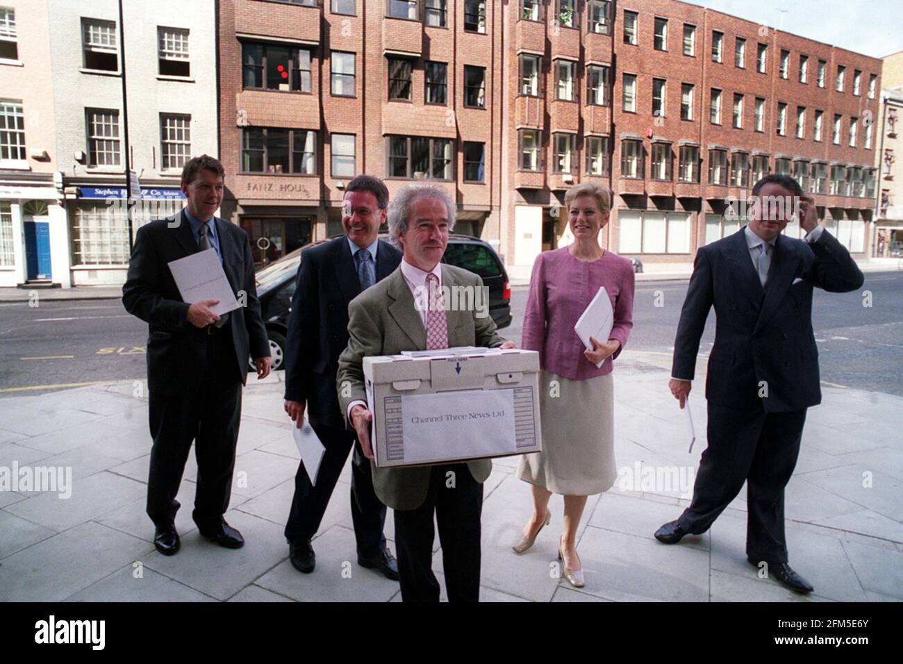 Senior vice president chief hi-res stock photography and images - Alamy